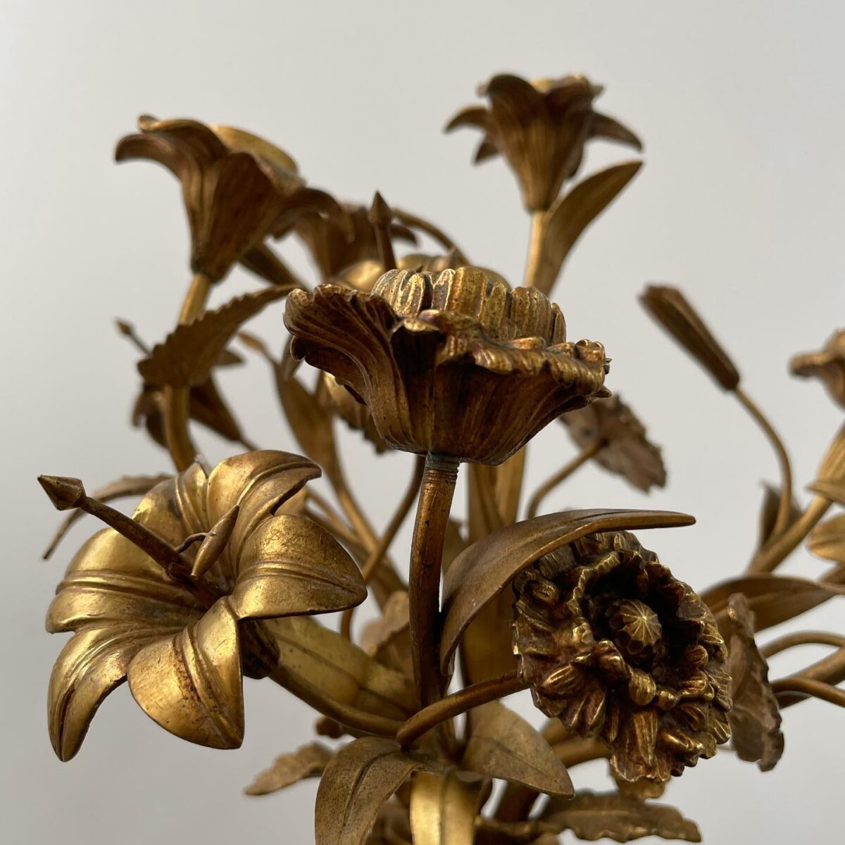 Gilding and Decorative Finishes - KK Conservation